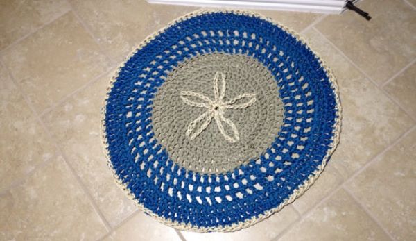 12 Stunning Sand Dollar Rug Designs - Beach Bliss Living
